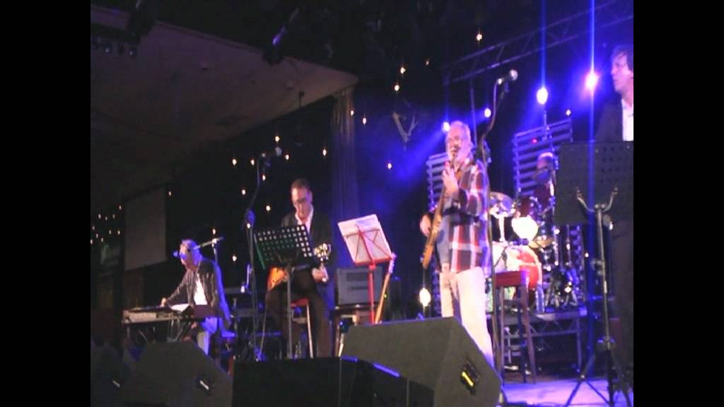 Warren Bennett & Friends - Green Onion - YouTube