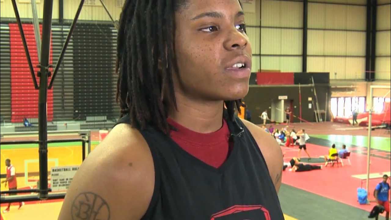 BreAnna Lewis - Sportspage Spotlight - YouTube