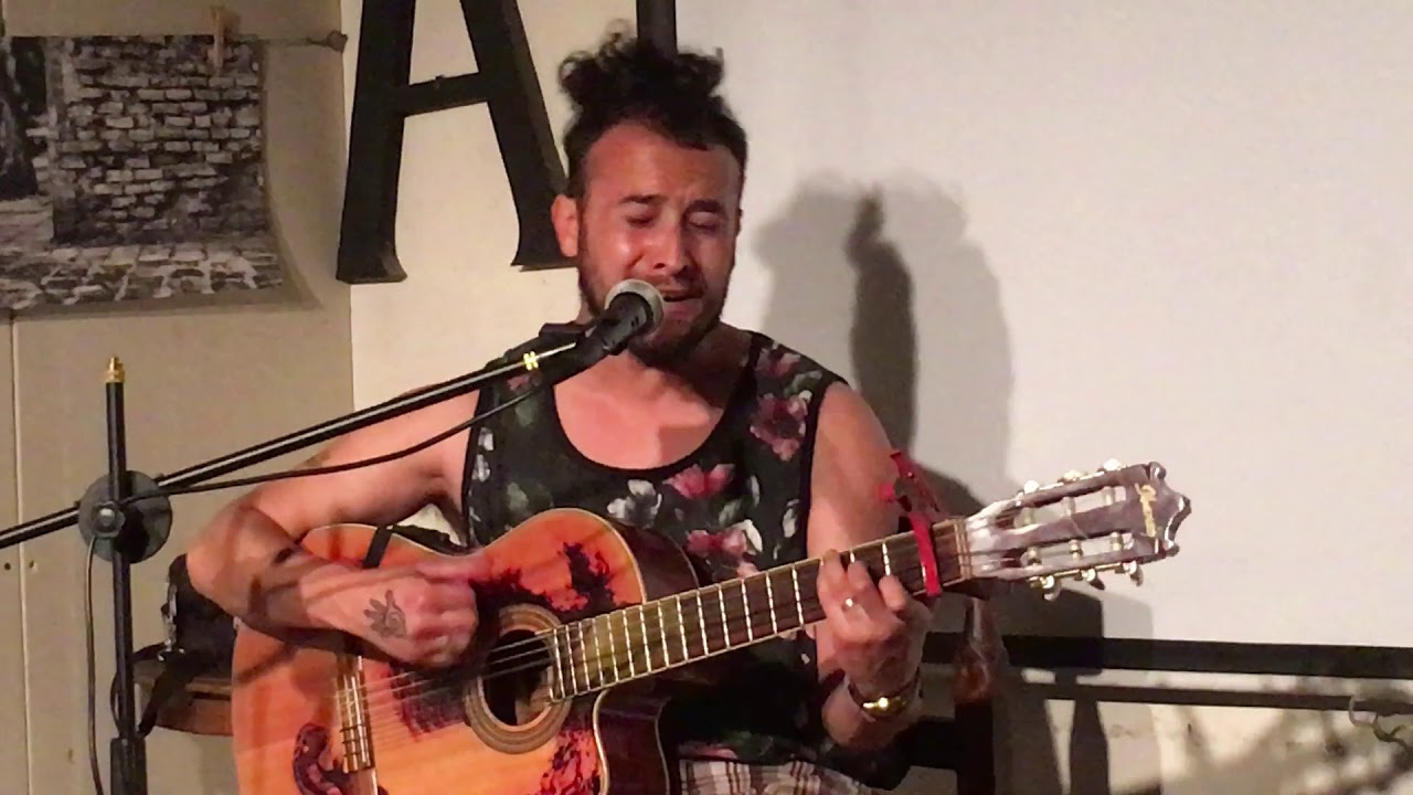 Angelo Escobar - Ando soñando - YouTube