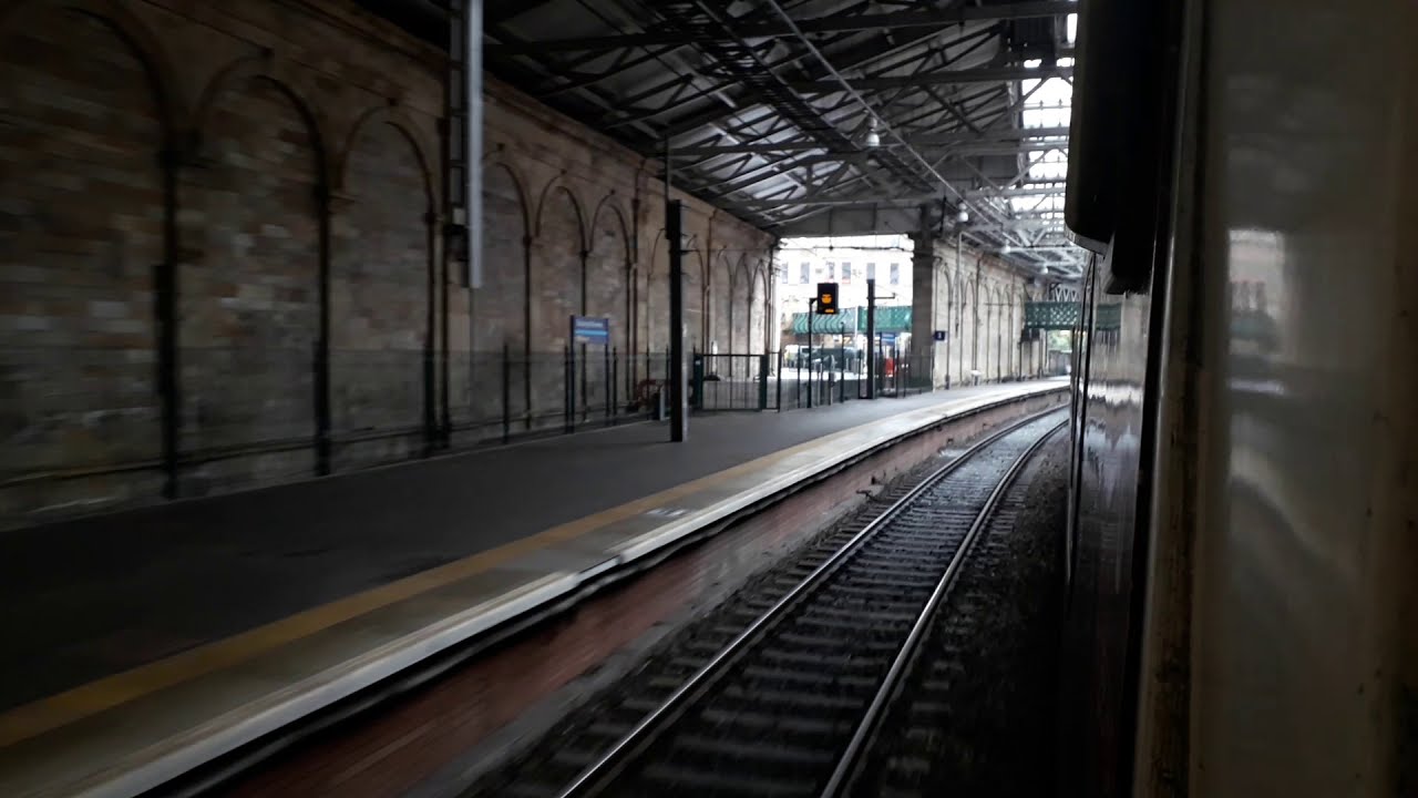 LNER Class 43s 43290 + 43274 Arriving At Edinburgh Waverley - YouTube