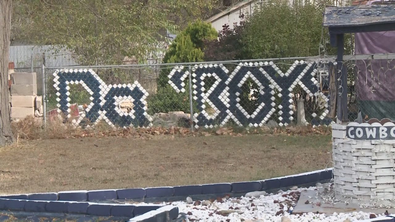Hagerman family entire home Dallas Cowboys themed - YouTube