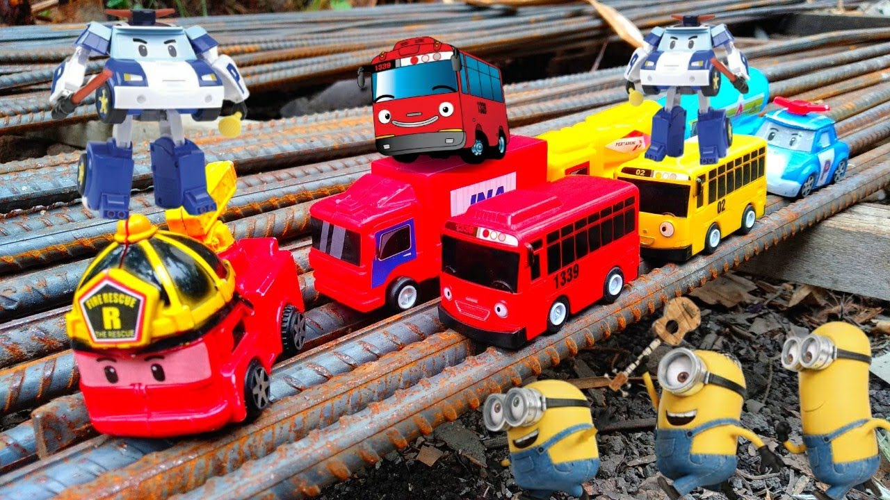 Mencari Mainan Minion Mobil ekspedisi dan Robocar Poli - YouTube
