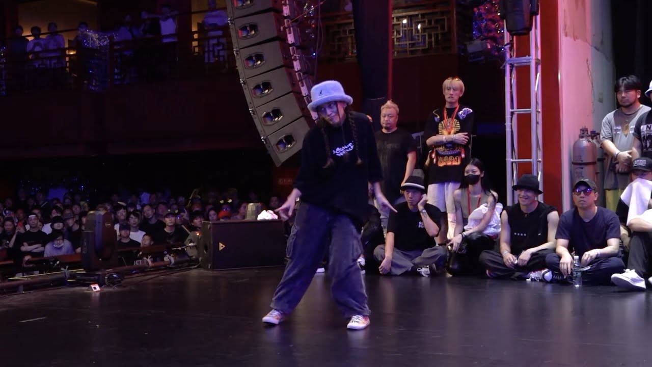 SONYA vs 杨子豪 - Dance Vision vol.10 Popping Battle 64进32 - YouTube