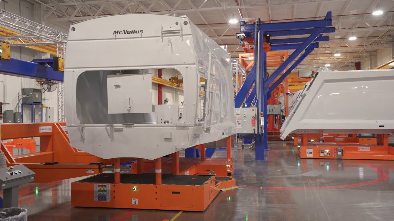 Red Viking- McNeilus High Flow Line - YouTube