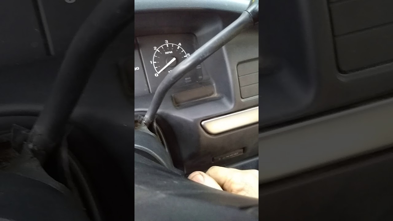 93 Bronco getting ABS codes - YouTube