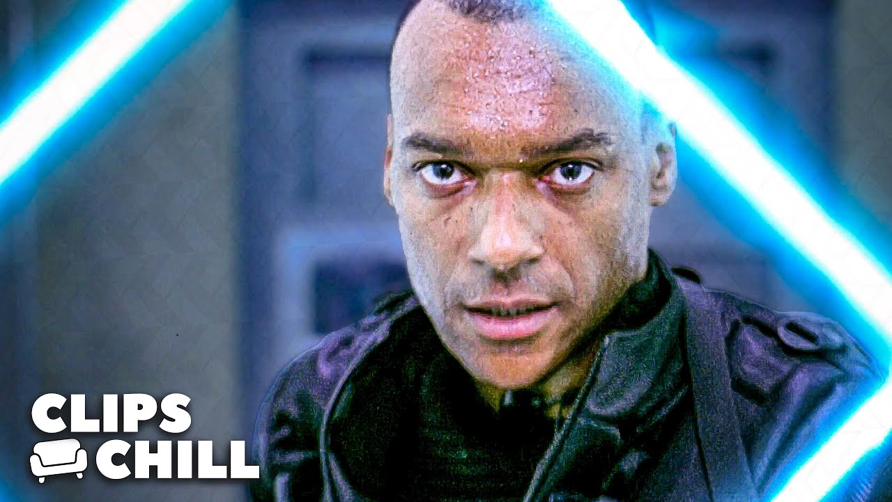 The Brutal Laser Grid Kill | Resident Evil (Milla Jovovich) - YouTube