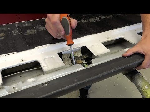 How To Fix A Broken Tailgate - YouTube