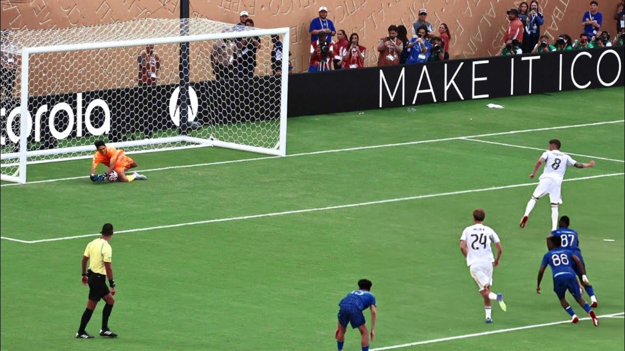 Yassine Bounou Crazy Penalty Save vs Real Madrid 😳 | Fede Valverde ...