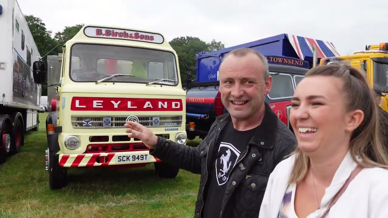Classic Car & Steam Show in Cleveleys - YouTube