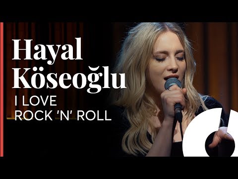 Hayal Köseoğlu - I Love Rock'n Roll / Akustikhane