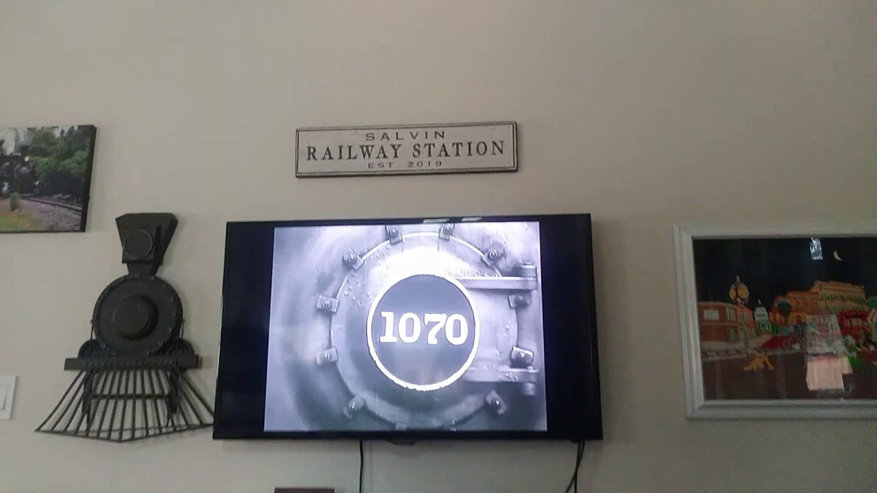 Northern Pacific Switcher #1070 carrys a lumber train - YouTube
