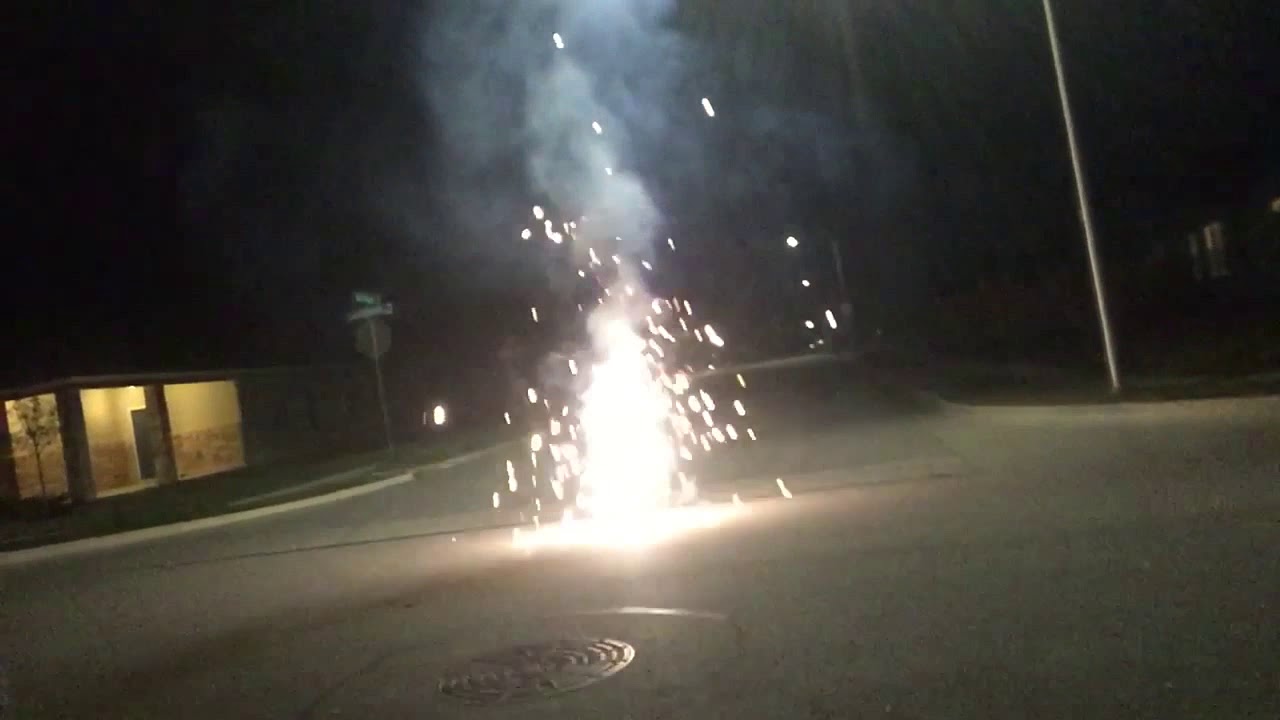 Doing a firework fountain - YouTube