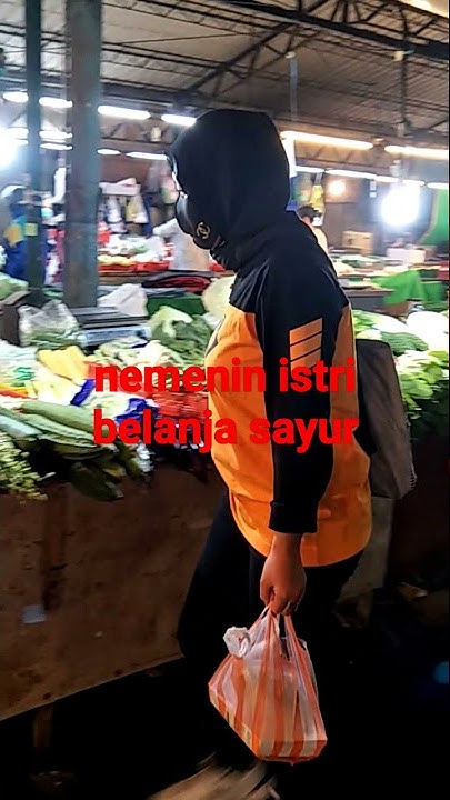 nemenin istri belanja sayur di pasar siogang khaosiung taiwan - YouTube