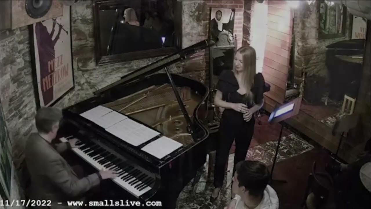 Aubrey Johnson & Randy Ingram : "I Wish I Knew" - Live at Mezzrow - YouTube