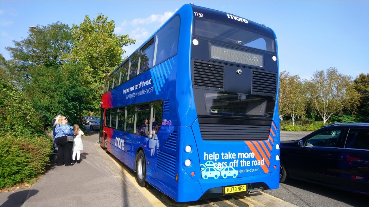 *New* Morebus ADL E400 MMC 1732 (HJ73 NFC) on the 1a to Somerford - YouTube