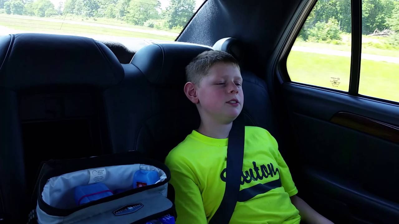Funny Kid Vine BORED KID counts trees - YouTube