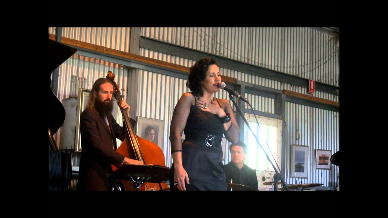 Meg Corson sings 'Baby I'm A Fool' - YouTube