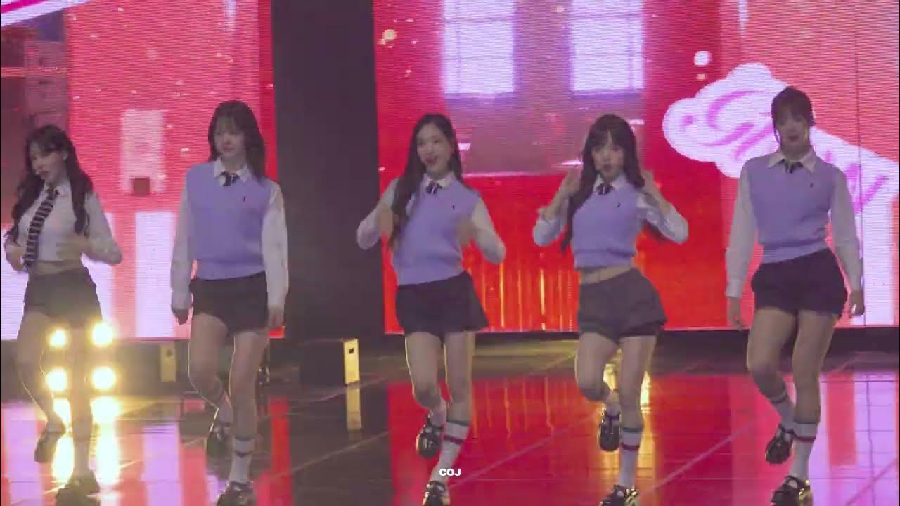 [4K] 트리플에스 '24' 단체 직캠 : Day2 tripleS FAN-CON [Girls never stop] 240707 - YouTube