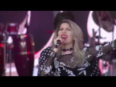Lidia Buble si Adrian Sina - Colaj de hit-uri Live | Europa FM - YouTube