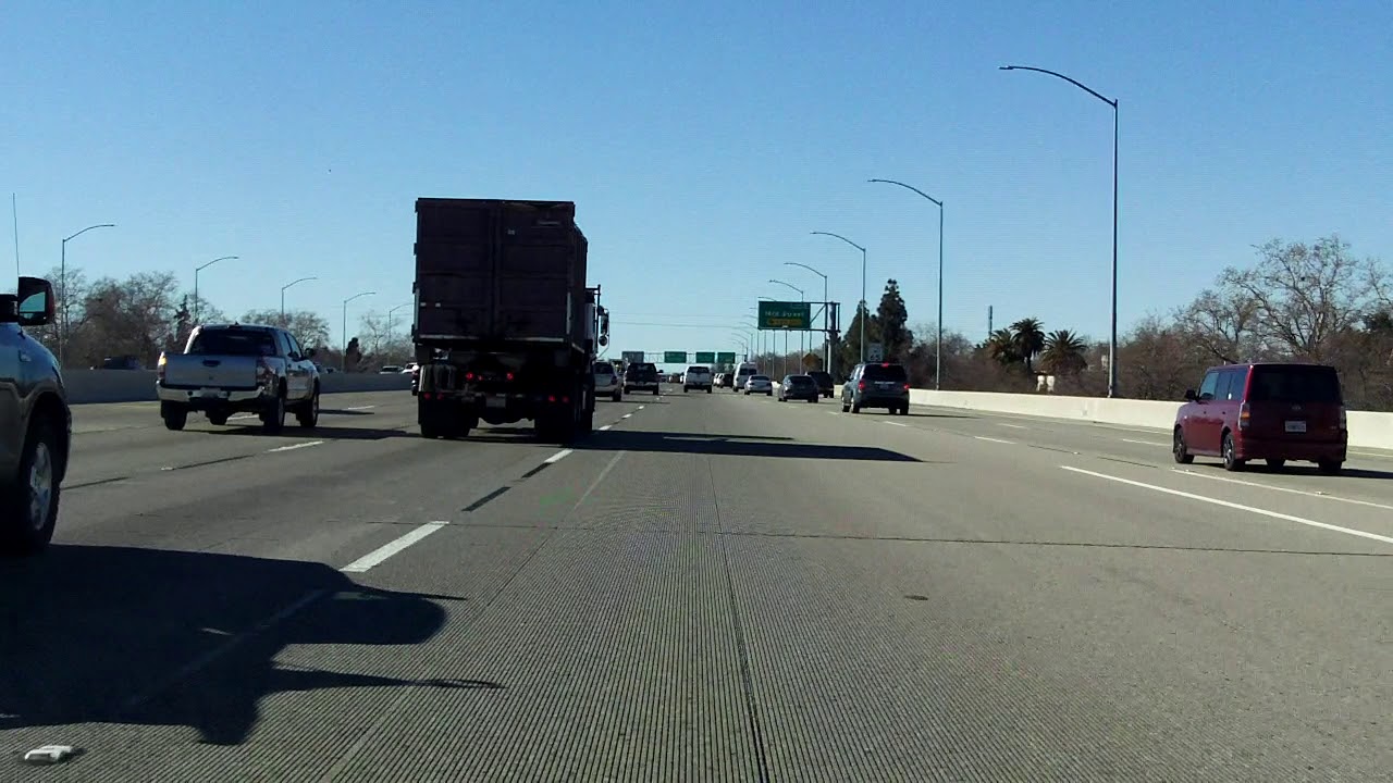 Golden State Highway (CA 99 Exits 294 to 298) northbound - YouTube