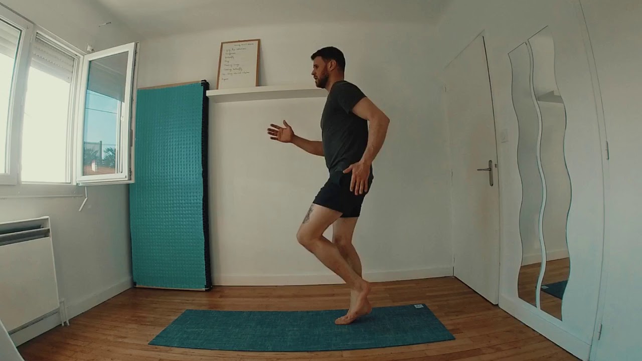 R - Course sur place - YouTube