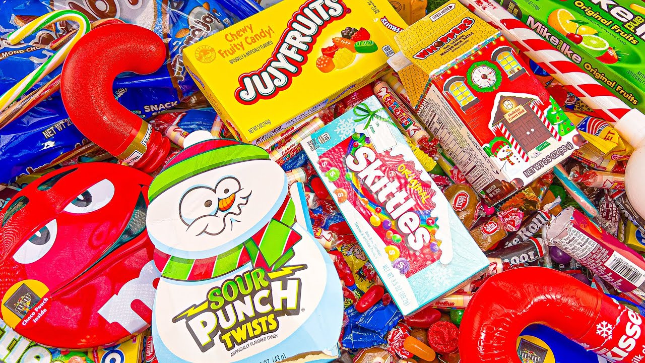 New a Lots Of Christmas Candy Presents, Skittles, Snickers, Kinder and ...