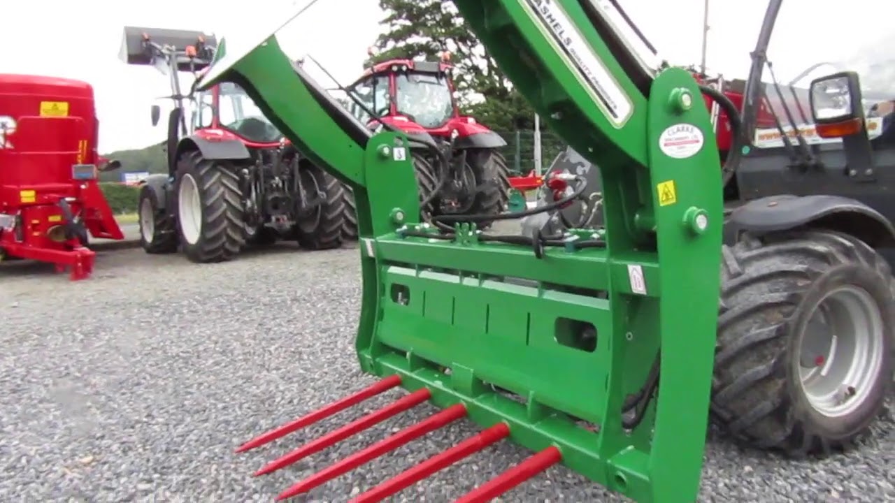 Cashels Bale Shear Clarke Machinery - YouTube