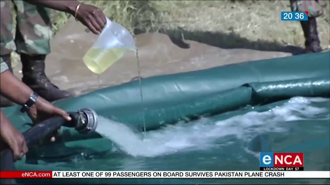 SANDF purifying water for communities - YouTube