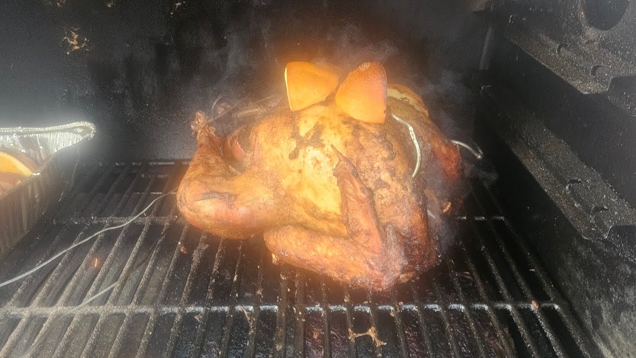 Happy Thanksgiving, Bigfish smoking a turkey - YouTube
