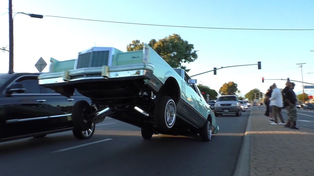 Saviers Cruise Night ,MC Blvd ,Ventura Victory Outreach #lowrider # ...