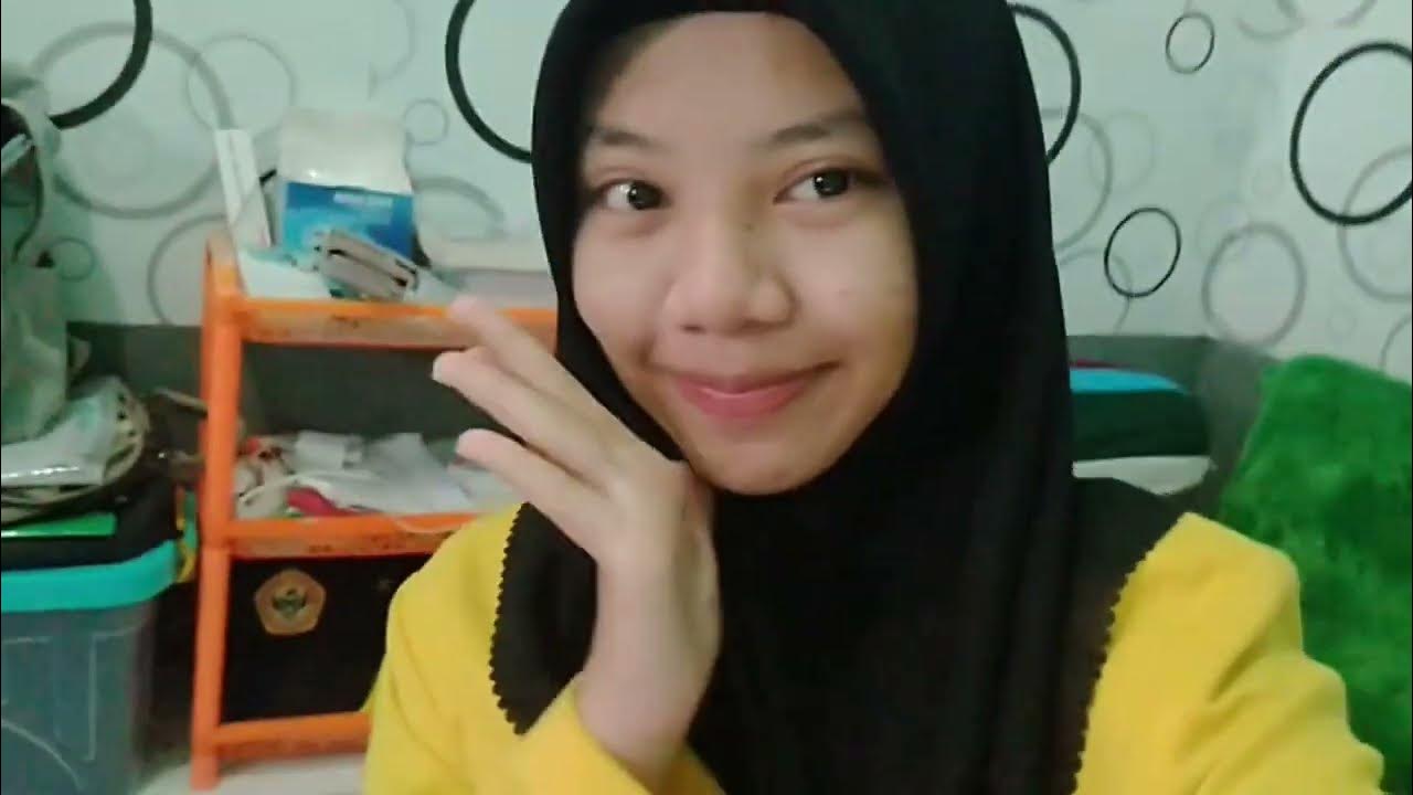 Ibuku Pelita Hidupku - Karina Nor Izati Rifdah - 2310913220016 - Presentasi Esai - YouTube