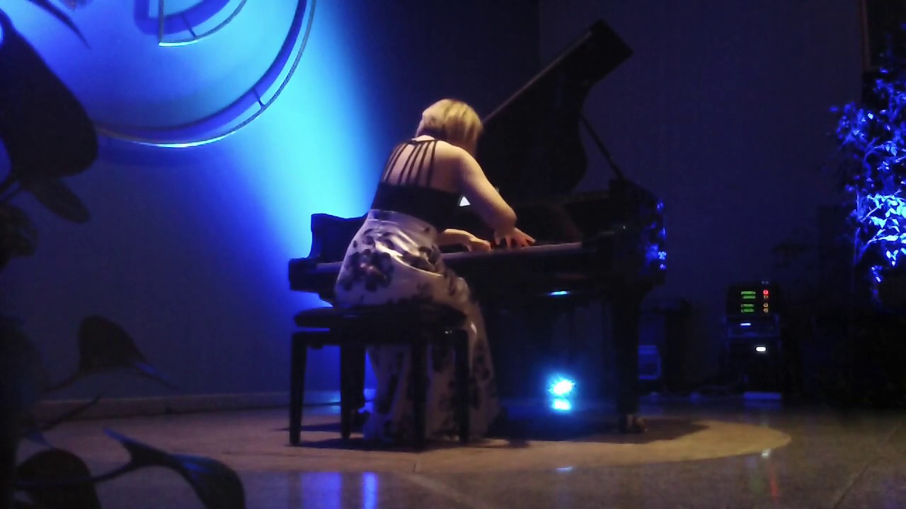 Silver Clouds Chasing the Moon | Lydia Maria Bader, piano - YouTube