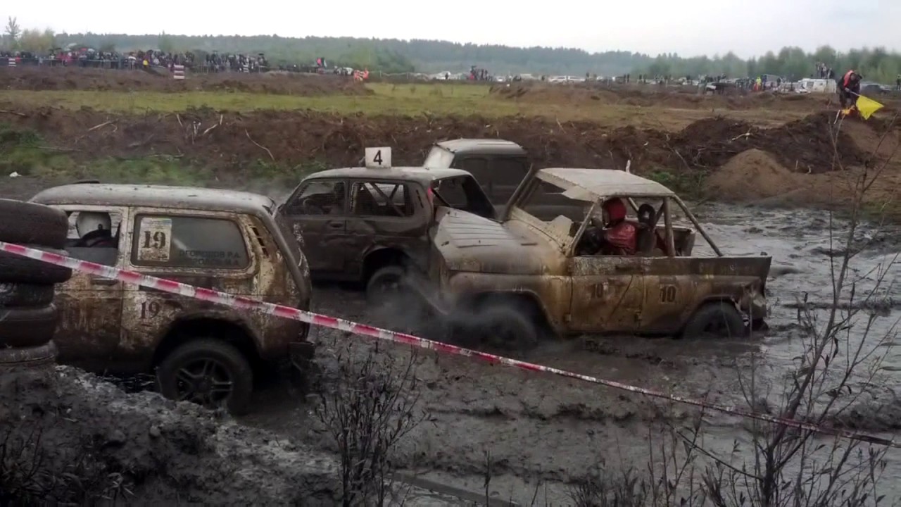 4x4 Trucks Mudding Extreme Compilation - YouTube