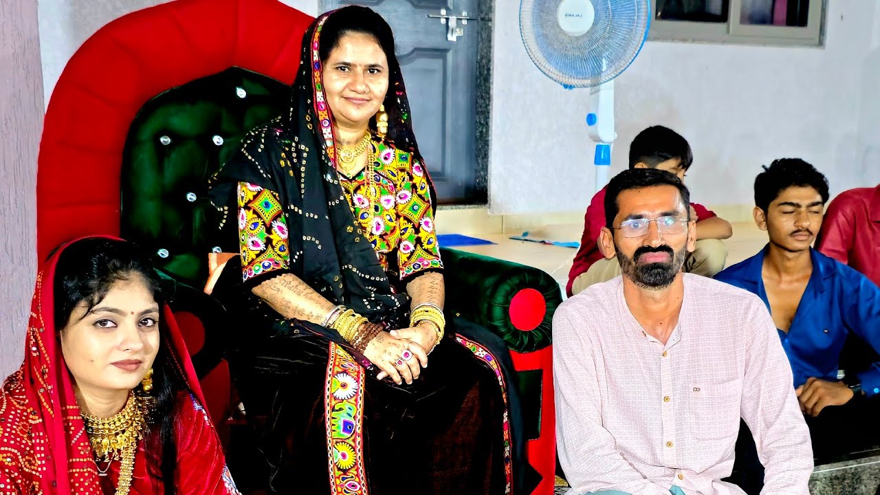 Nav durga dham Rupal maa rampara 🚩🙏 singer Poonamben gadhvi.......... 🎶 ...