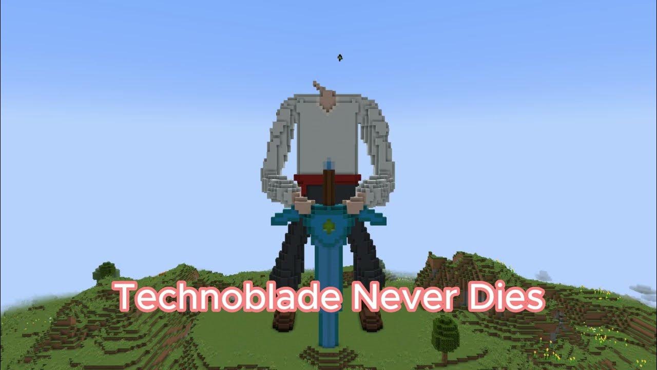 Statue in honor of Technoblade #minecraft #smallyoutuber - YouTube