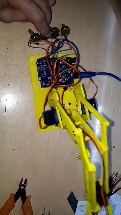 Arduino Robot Kol v1 - YouTube