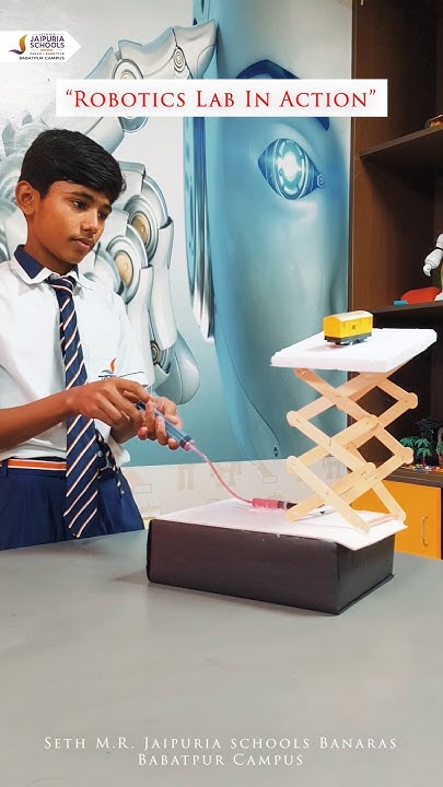 Our school robotics lab in action. - YouTube