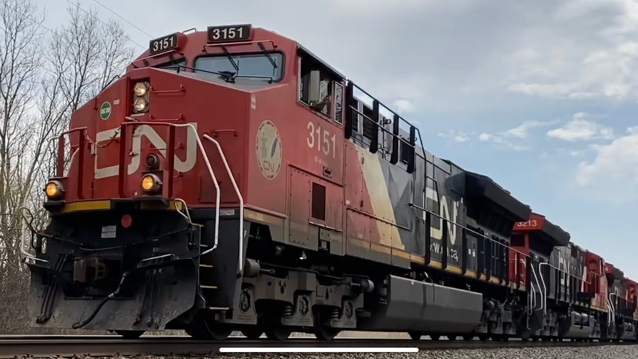 So Many Engines! CN Stack Train in Grayslake - YouTube
