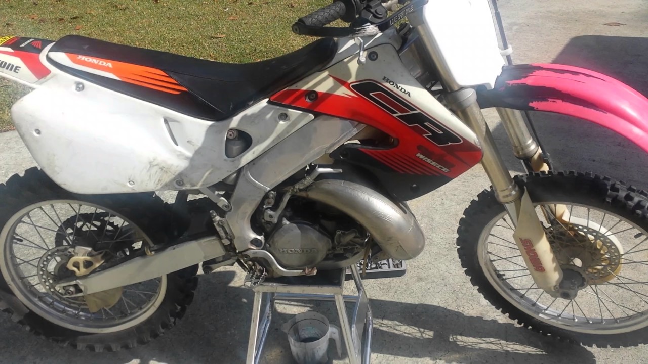 Review 1997 honda cr250 first gen aluminum frame - YouTube