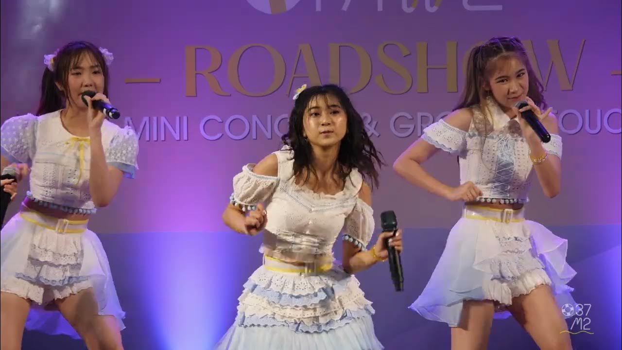 220423 BNK48 Miori - Koisuru Fortune Cookie @ BNK48 11th Sayonara Crawl Roadshow [Fancam 4K 60p ...