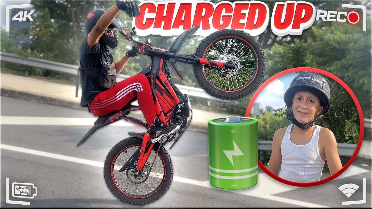 NYC Surrons Take Over Philly Streets - YouTube