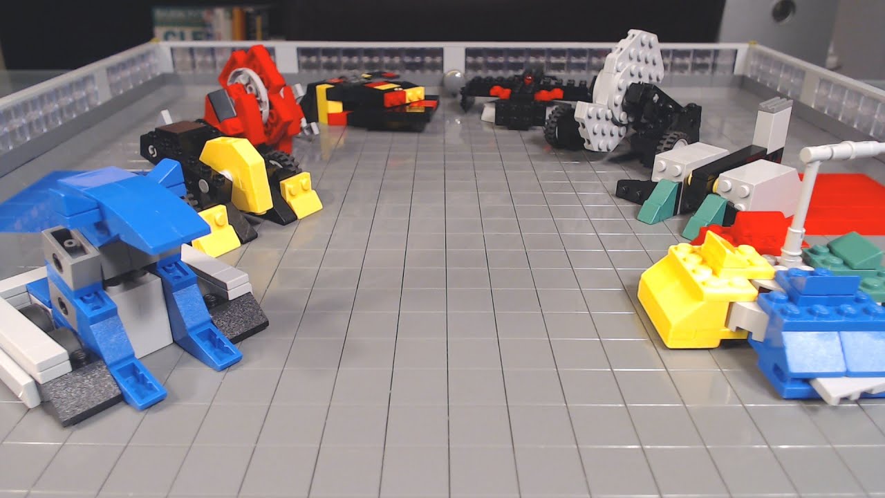 Lego Battlebots Fight Night Fusion vs SOW - YouTube
