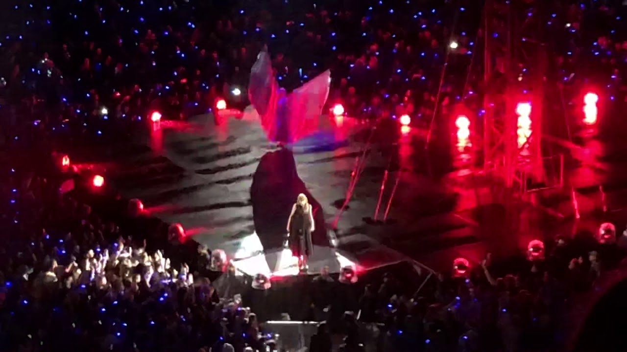 Taylor Swift | Reputation Tour | Dress - 09.11.2018 - YouTube