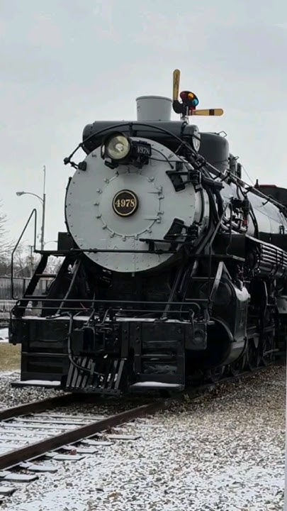 CBQ 4978 (2-8-2) sits on display at Mendota! - YouTube