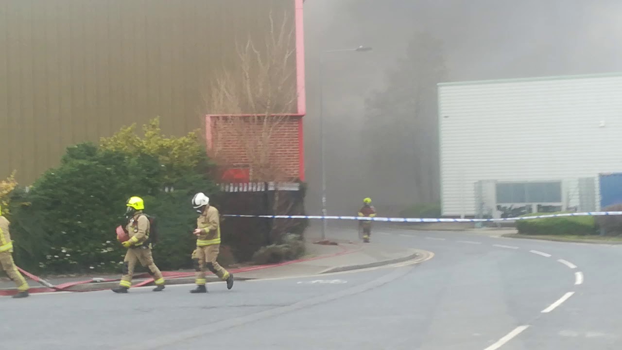 Speedibake fire wakefield - YouTube