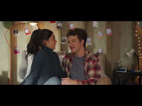 Sex Appeal   Kiss Scenes — Avery and Larson Mika Abdalla and Jake Short