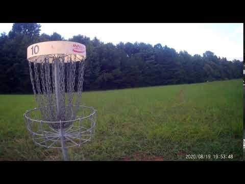 Disc golf fail Guilford Meadows Hole #10 It really hurts when they poke ...