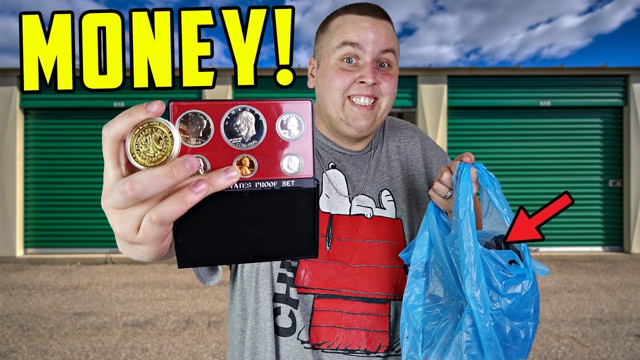 HUGE SCORE HIDDEN IN BAG! FOUND MONEY! Storage Unit Finds Worth BIG ...