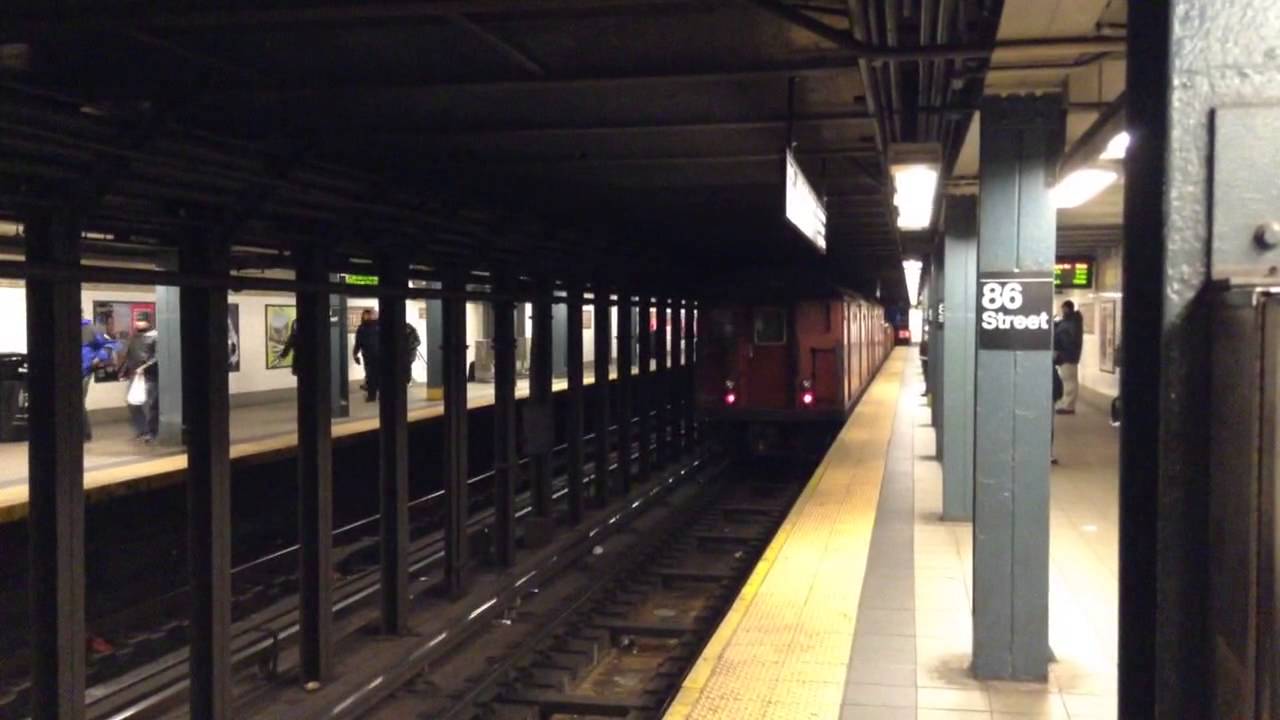 NYC Subway R33 WF garbage train 86St station 1/30/2014 - YouTube