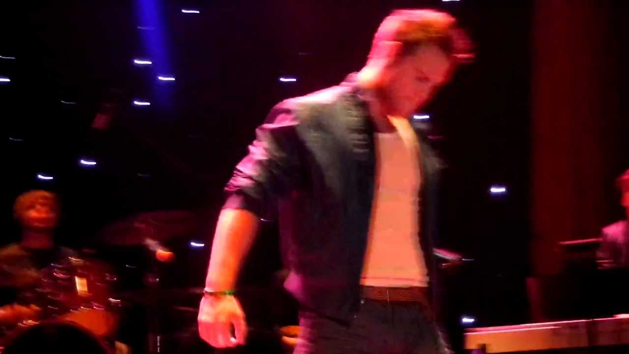 StarKid SPACE Tour - "Stutter" sung by Joe Walker (HD) - YouTube